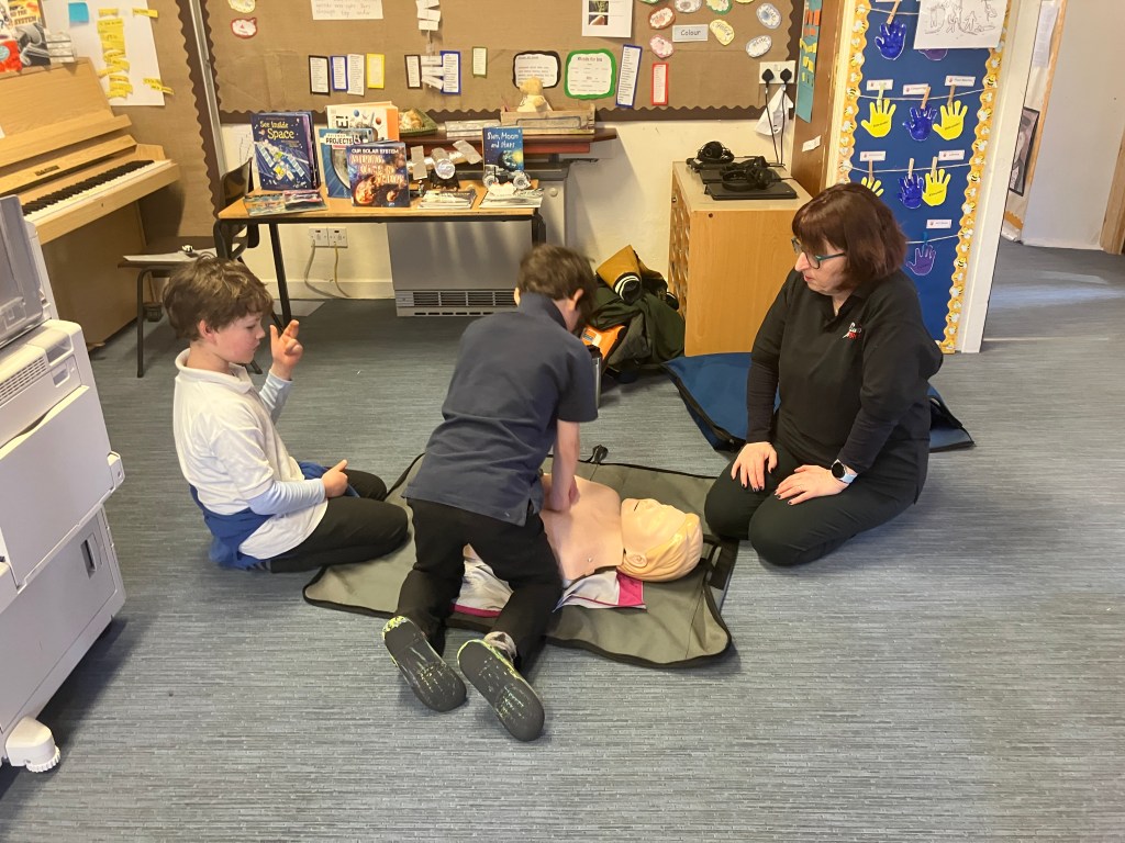 Lucky2Bhere Heartstart Training | Raasay Primary School